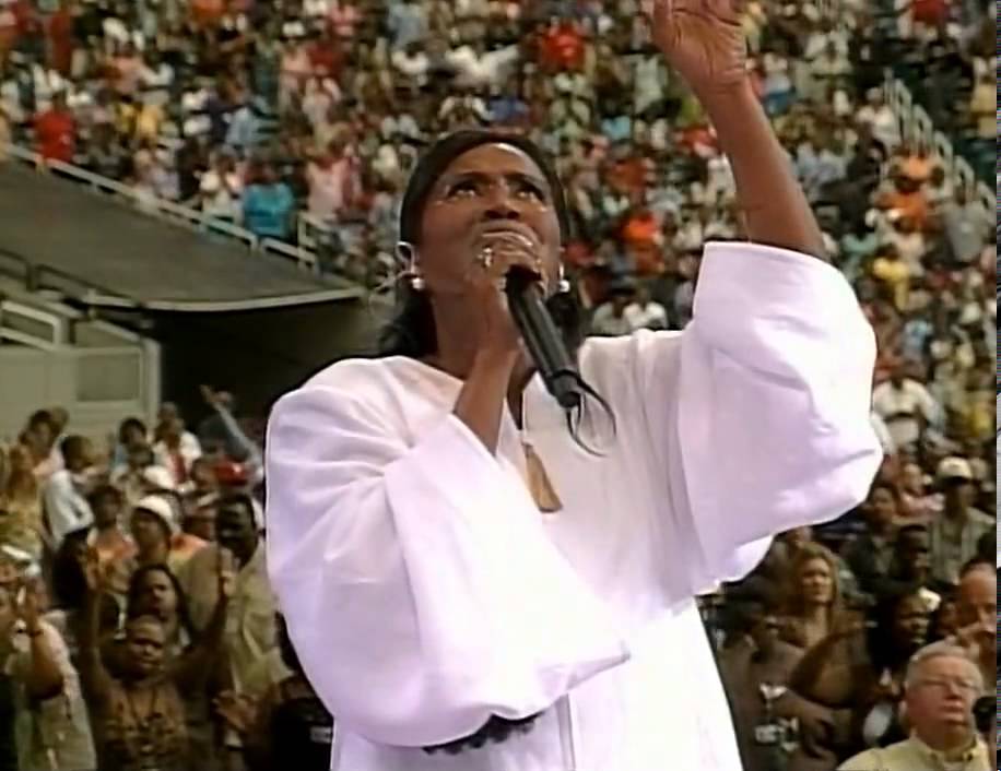 Prophetess Juanita Bynum The Power Of The Glory Cloud 2006 2 Youtube