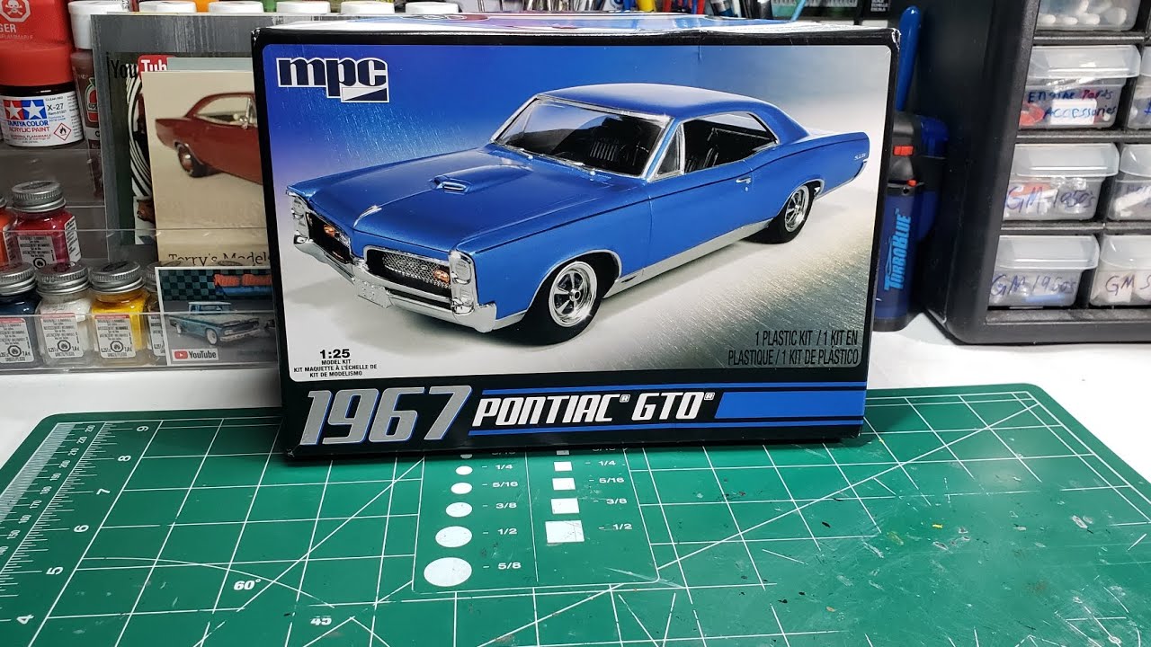 Unboxing Mpc 1967 Pontiac Gto 1 25 Scale Youtube