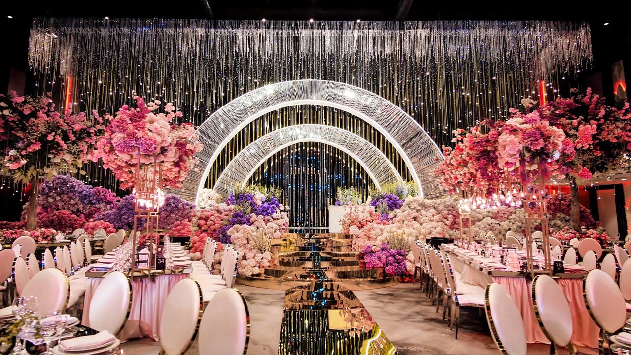 You Ve Never Seen A Venue Transformations Wedding Like This A Million