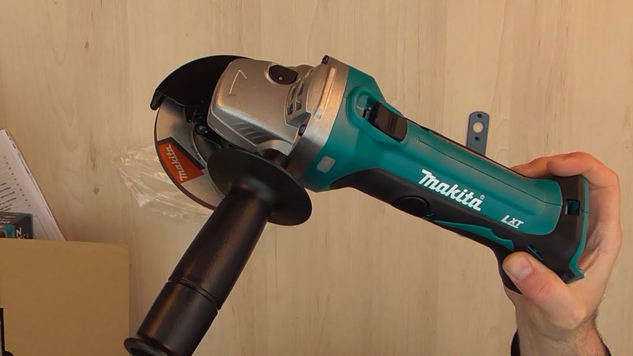 Unboxing Makita Dga452z 18 V Lxt Li Ion Body Only Cordless Angle