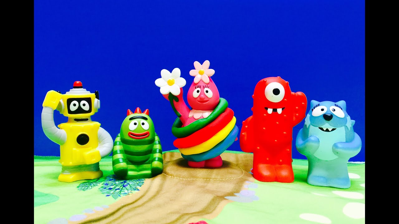 Yo Gabba Gabba Toys Play Doh Birthday Surprise For Foofa Youtube
