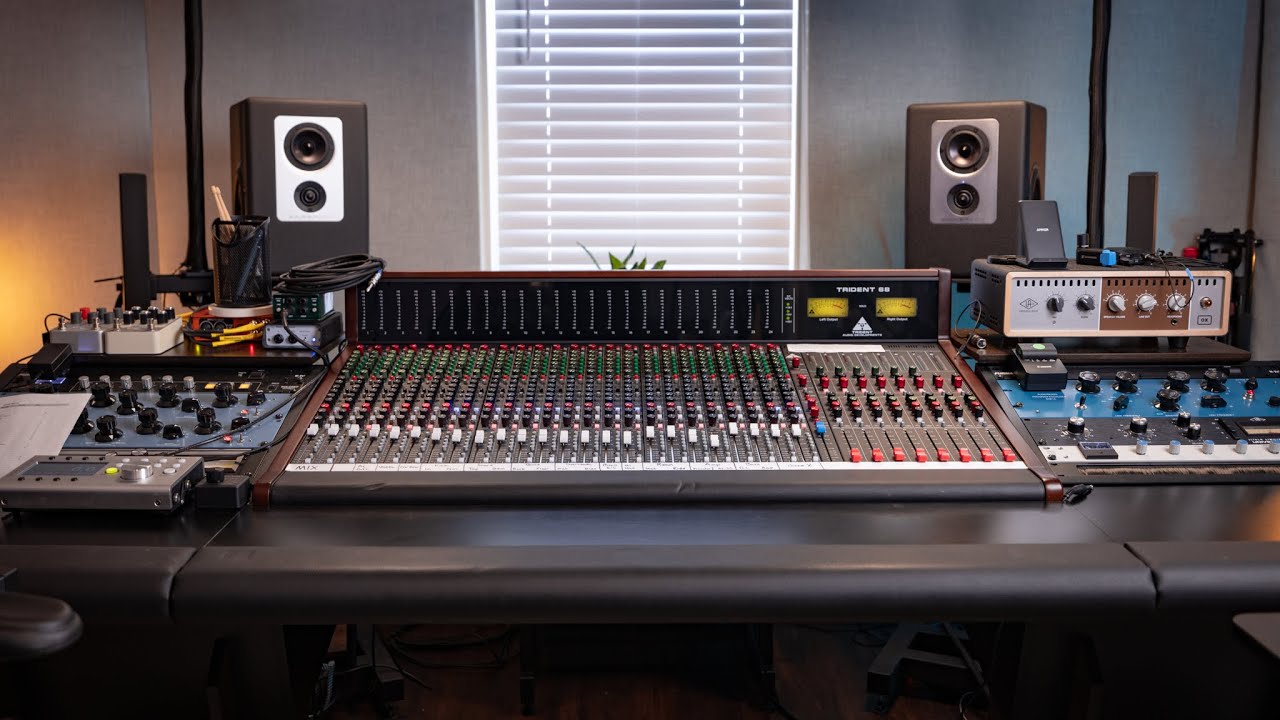 Recording Studio Console Desk Desk Used To Record Led Zeppelin S