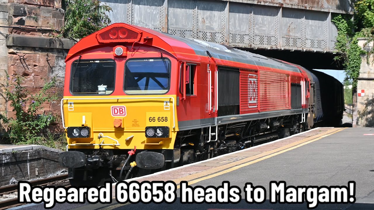 Cheltenham Spa Train Action Gbrf Class 66 Light Engine Rare 66658
