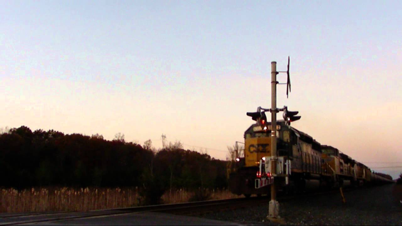 Csx 8352 Sd40 2 Ethanol Train Catskill Ny Youtube