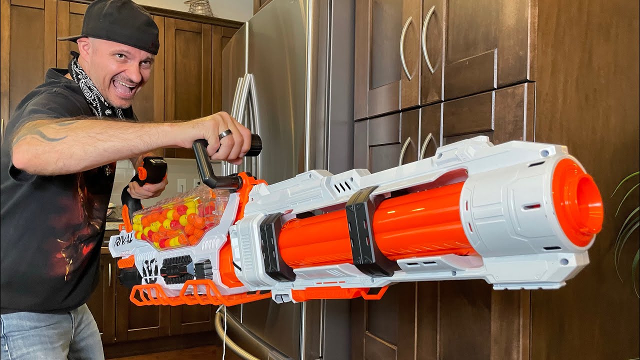Nerf Gun War 15 Nerf Heavy Weapons Guy Youtube