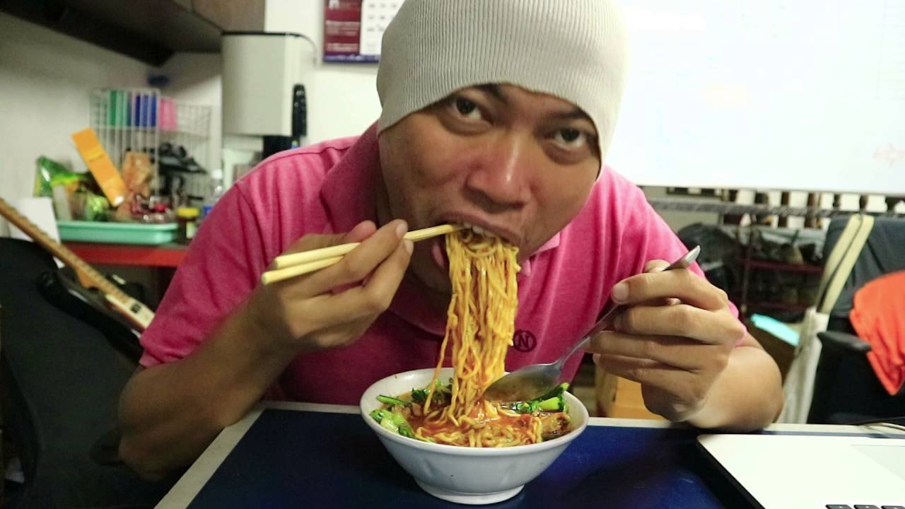 Makan Mie Ayam Pedas Vlog 34 Youtube