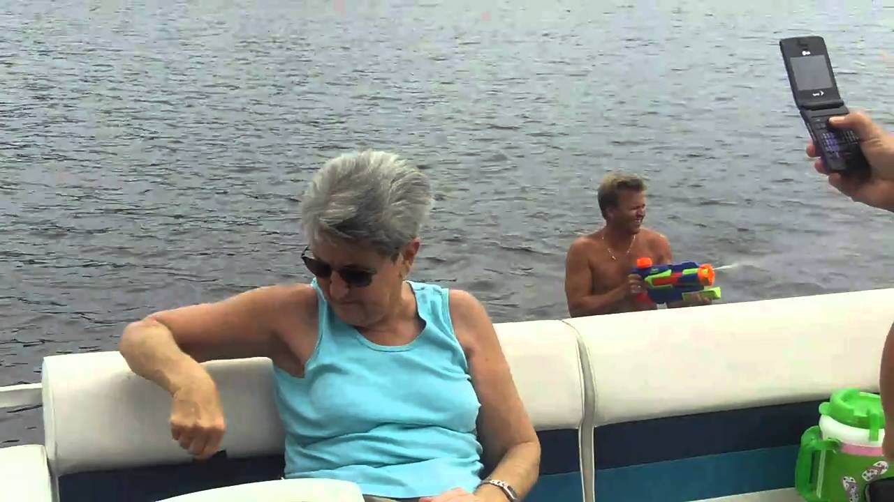 Water Fighting Lake Youtube