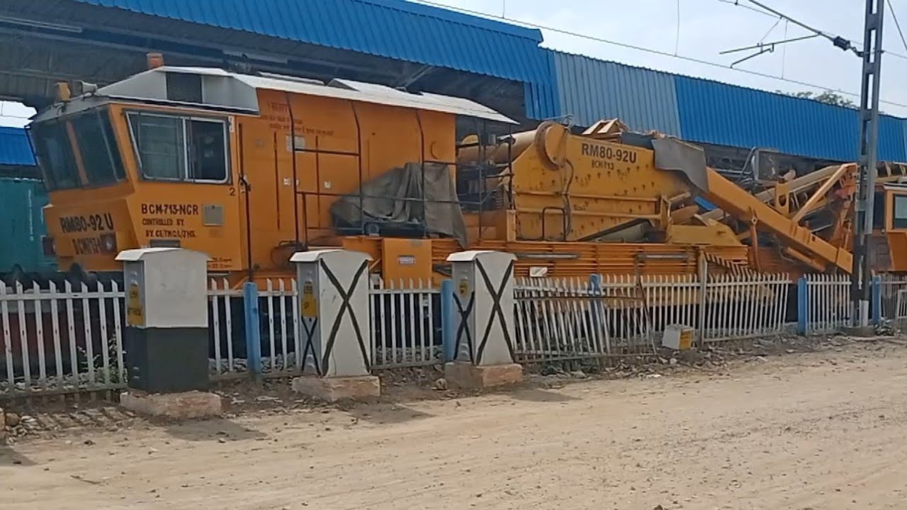 Railway Track Laying Machine Youtube