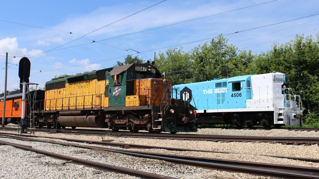 Chicago North Western Sd40 2 6847 Departs East Union At The Illinois