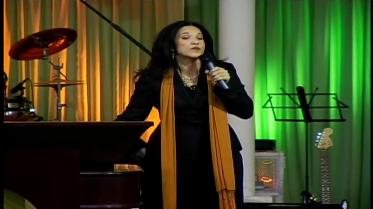 Pastora Ninoska De Ponce Los Ayudadores Youtube