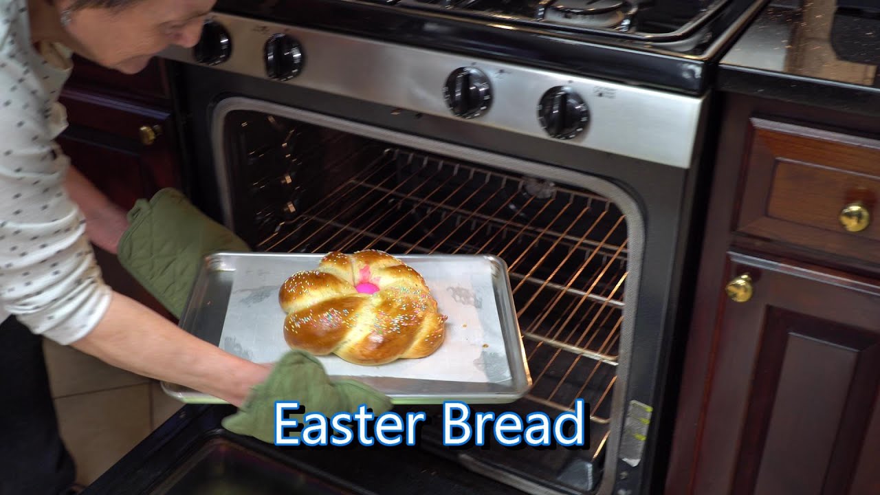 Italian Grandma Makes Easter Bread Youtube