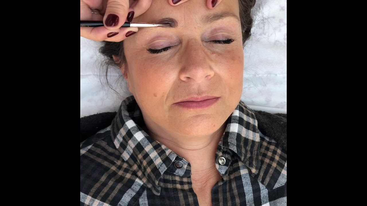 Simple Eyebrow Transformation Youtube