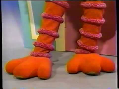 Sesame Street Big Bird Opens A Door Youtube