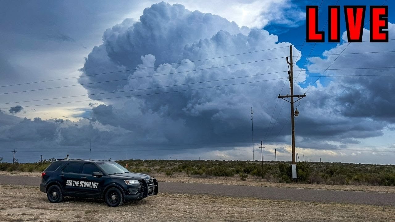 Live Storm Chaser Severe Weather Continues Youtube