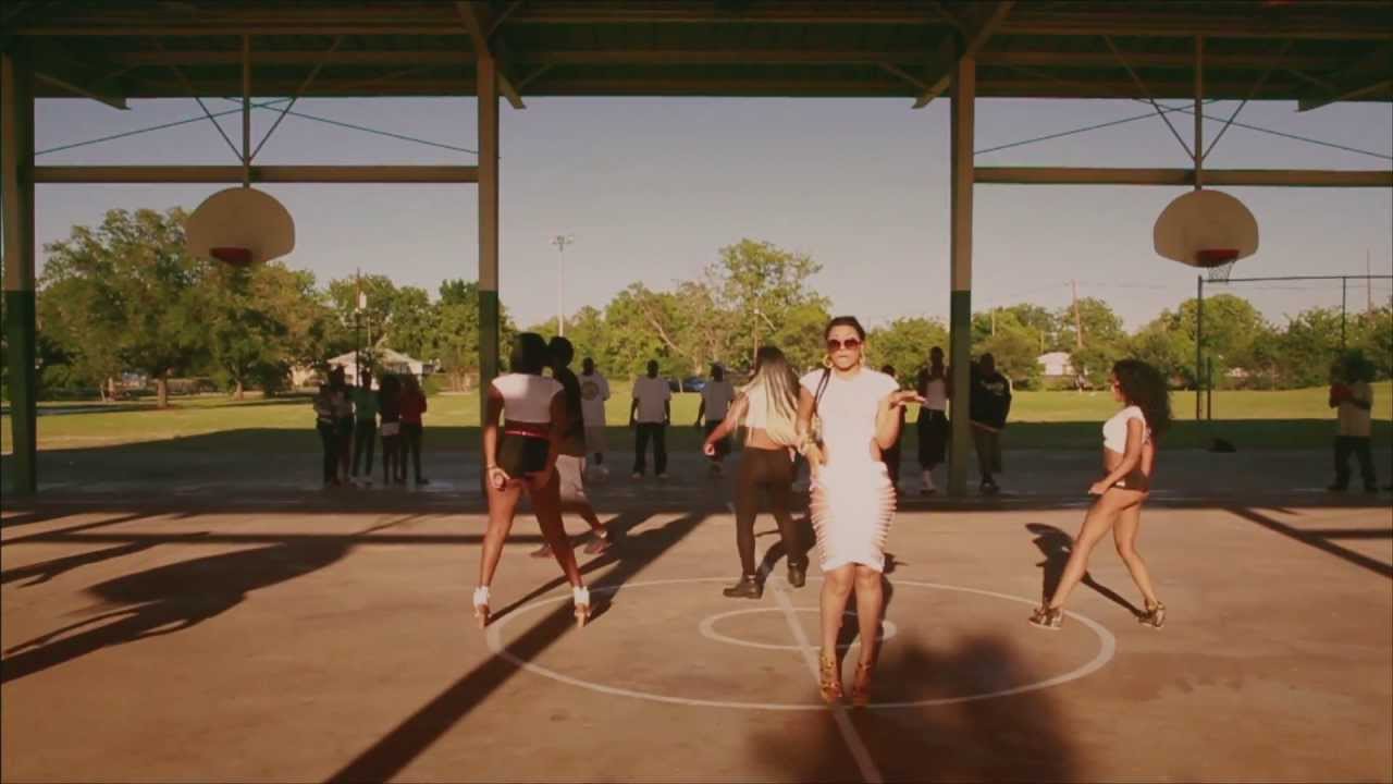 Just Brittany Booty Roll Qoh2 Youtube