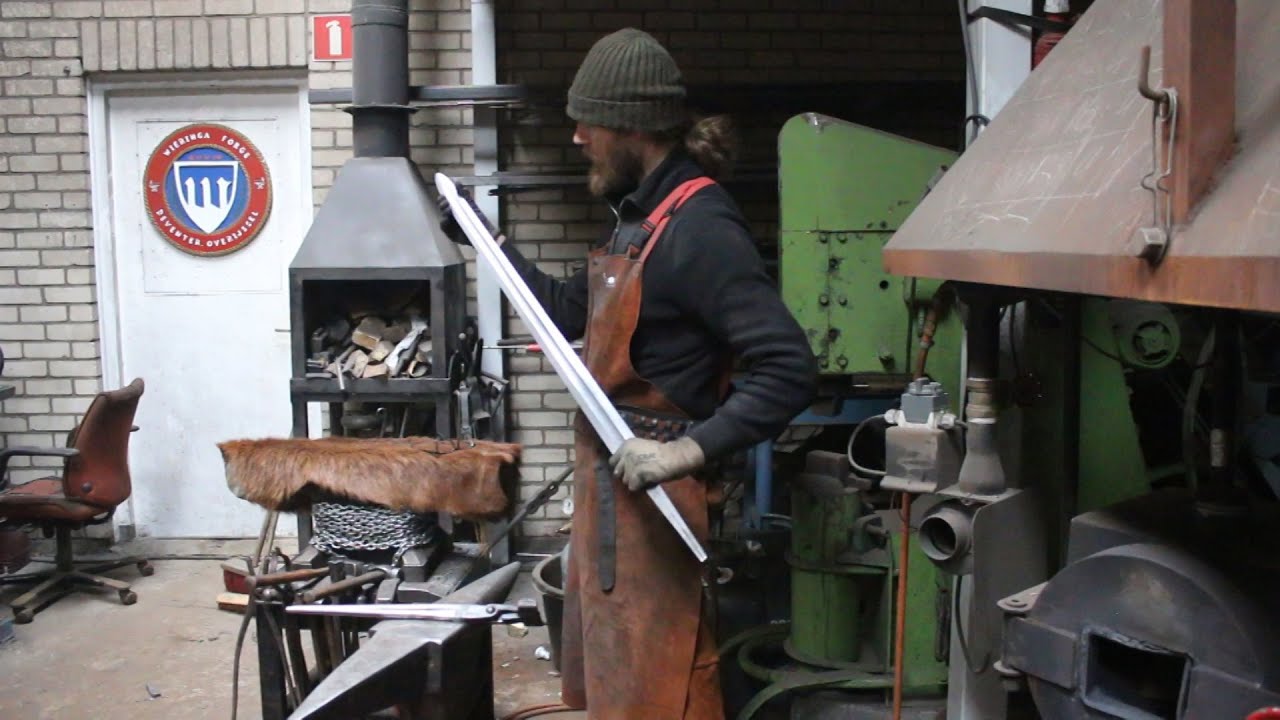 Forging A Wolf Sword Part 1 Forging The Blade Youtube