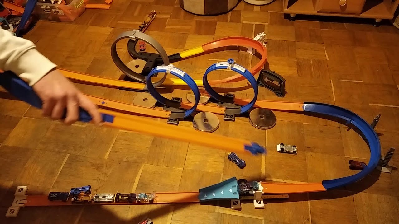 Hot Wheels Track Layout Review Includes Track Builder Parts Loops