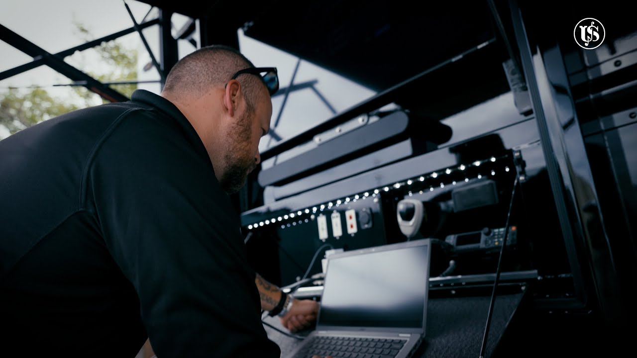 Mobile Command Vehicle Brings Interoperability To Major Events Youtube