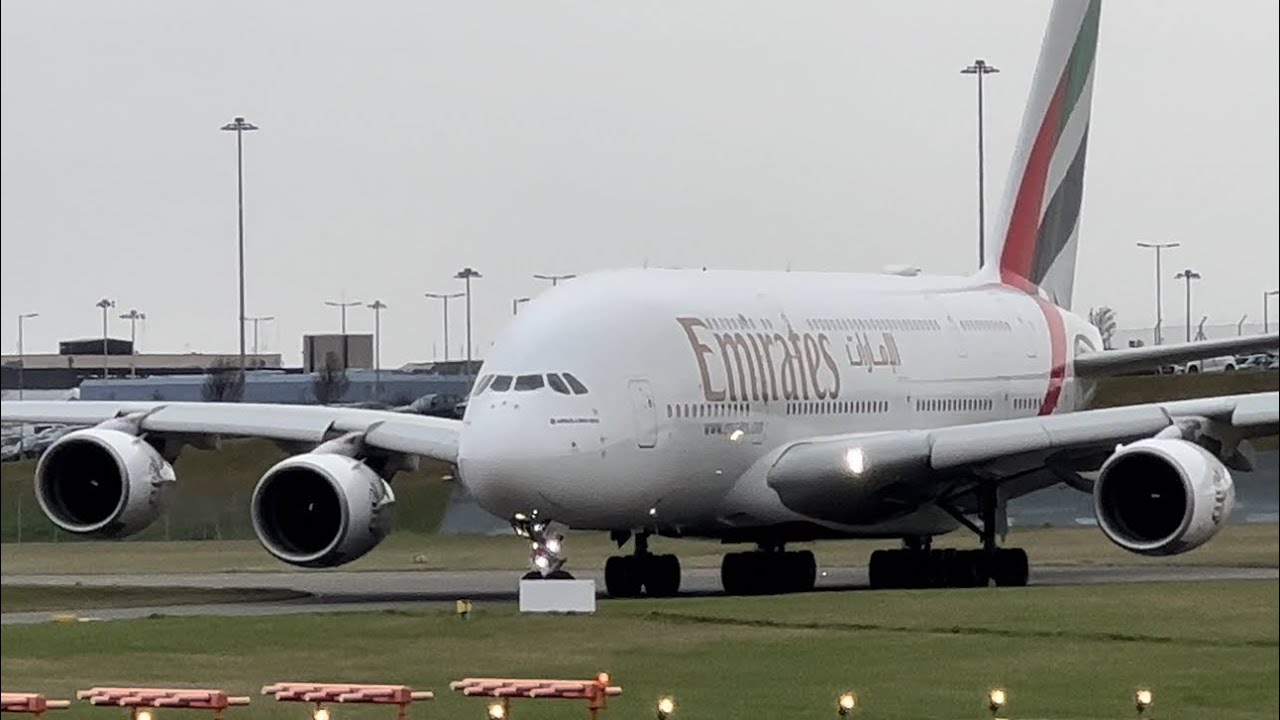 Stunning Emirates A380 Take Off Youtube