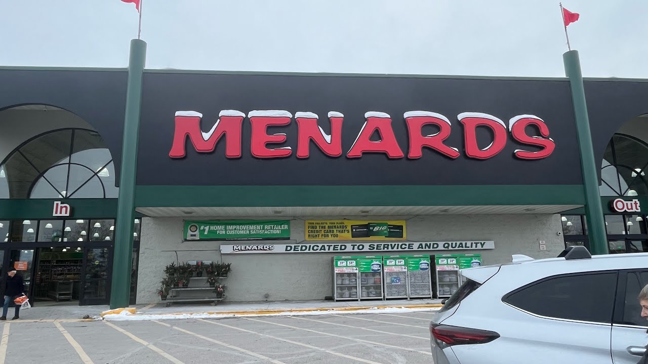 Menards Christmas Jingle Playing In Store Hudson Wisconsin Youtube