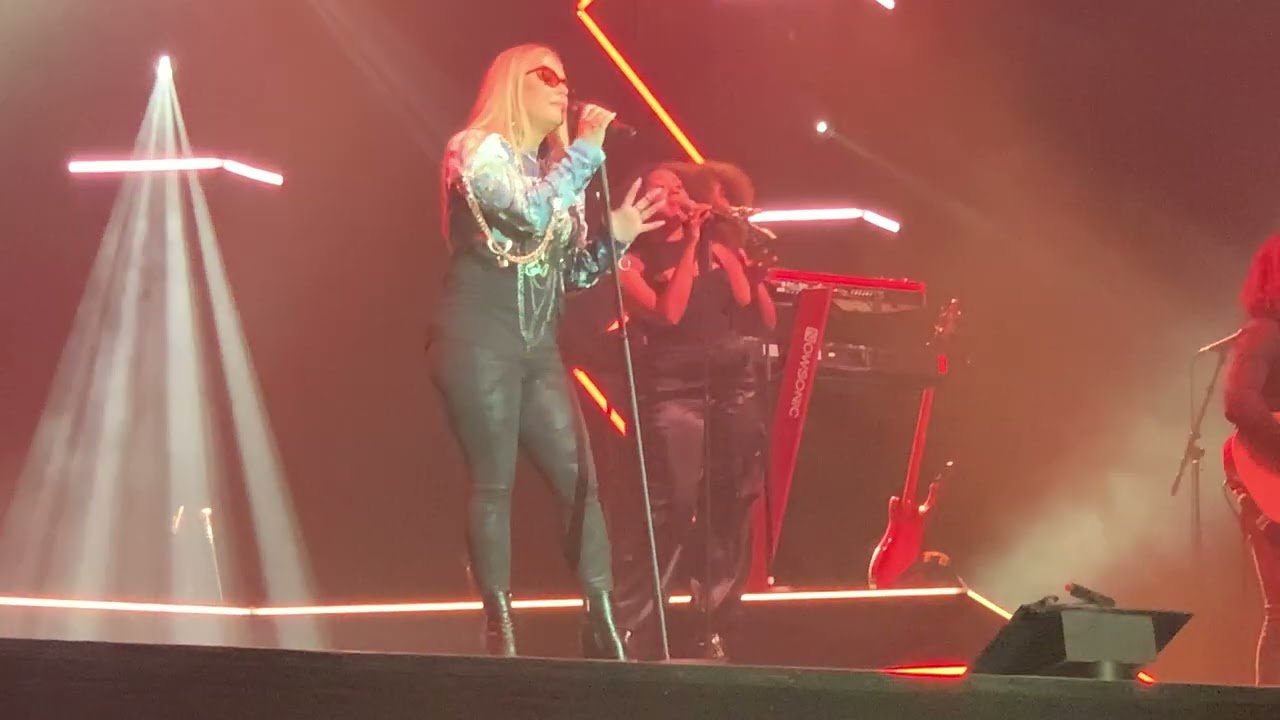 Anastacia Cowboys And Kisses Live Milan 21 09 2022 Youtube