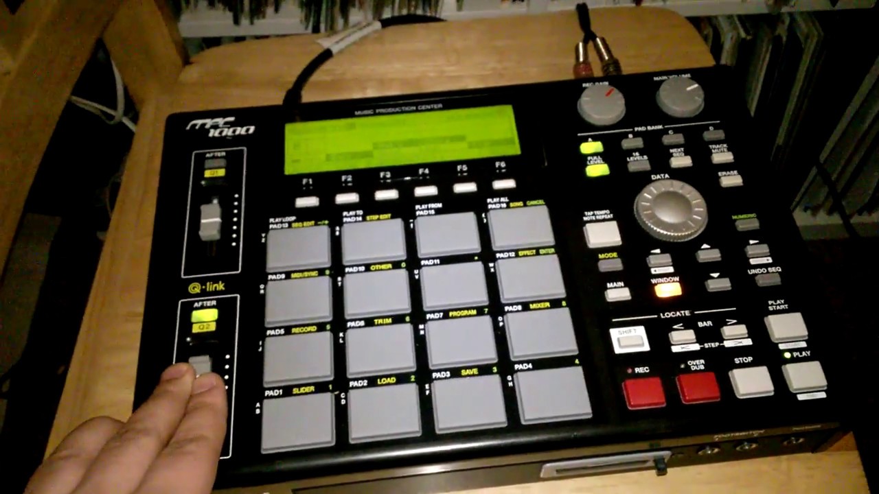 Akai Mpc 1000 House Test Youtube