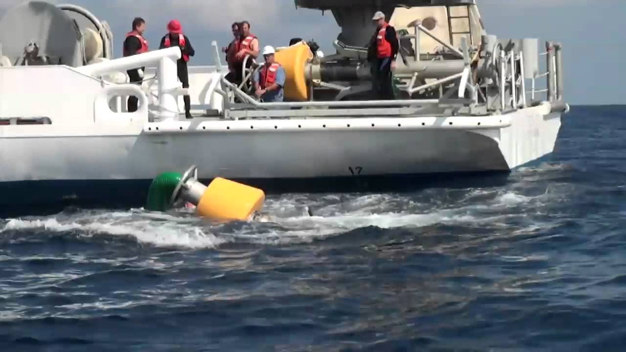 Solid Rocket Booster Recovery Divers Youtube