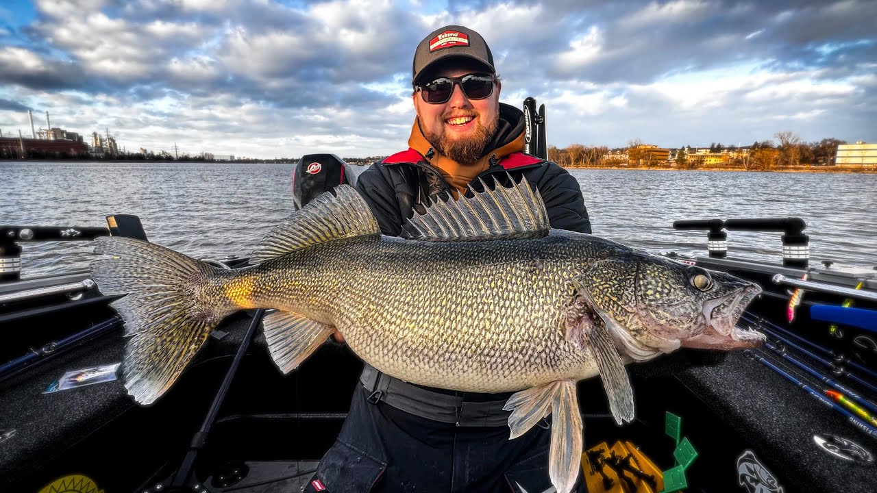 Catching Big Pre Spawn Fox River Walleyes Two Best Methods Youtube