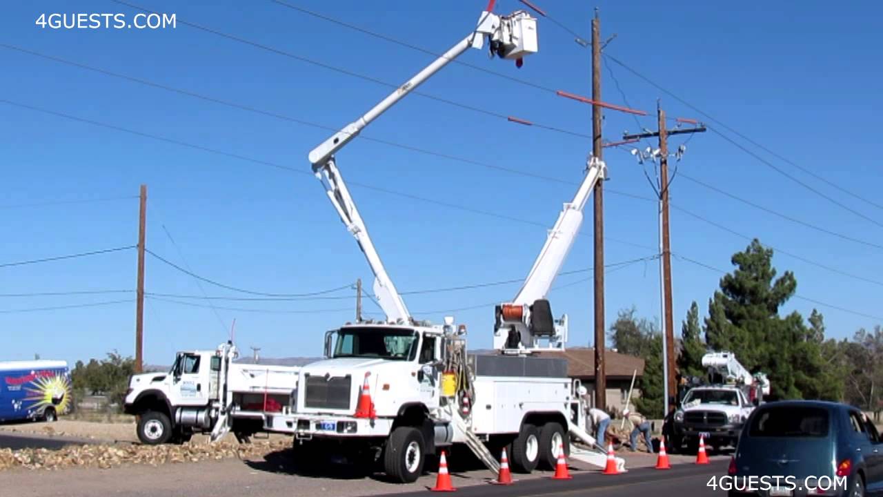 Electrical Lineman Working Power Lines Youtube