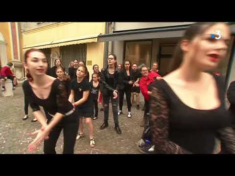 Flash Mob à Vence Sur Mercy De Madame Monsieur Youtube