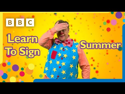 Mr Tumble Where I Live Something Special Cbeebies Sign Language ...