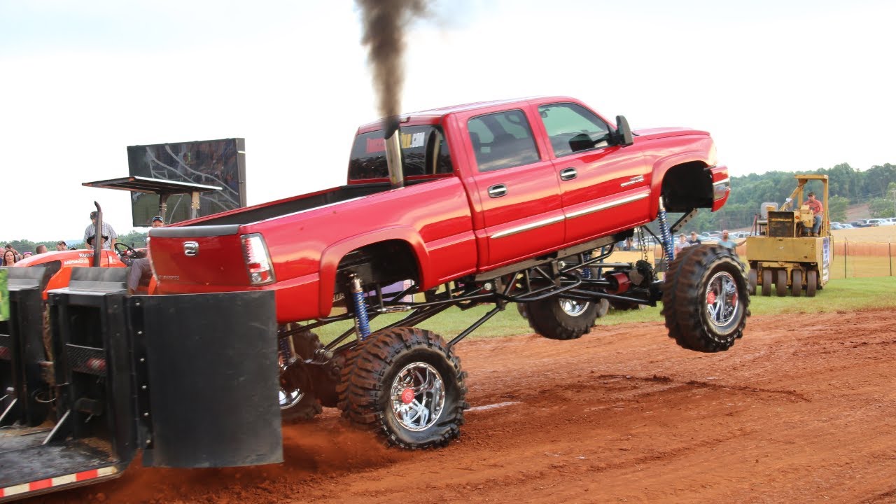 Truck And Tractor Pulling At Lynchburg Virginia Youtube