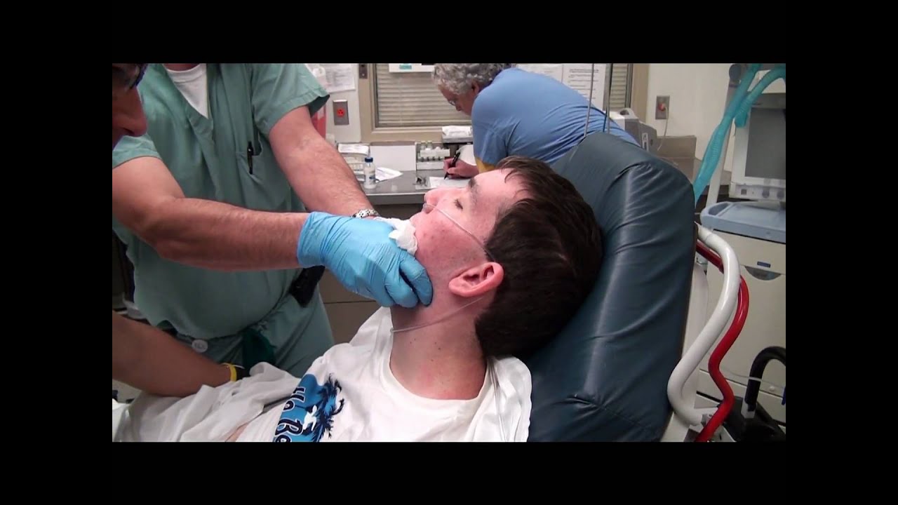 Reducing The Dislocated Jaw Youtube