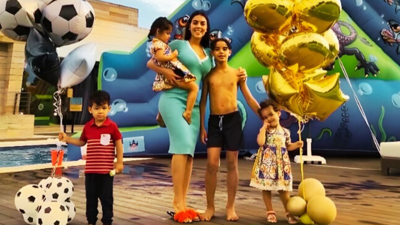 Ronaldo S Best Family Moments Revealed Youtube