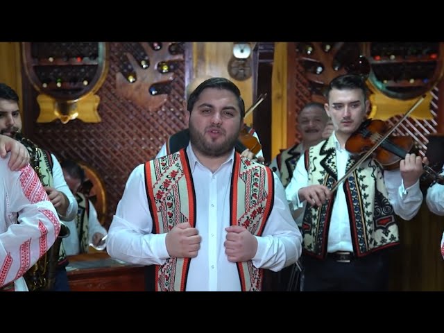 Danut Ardeleanu - Om bogat cu haine scumpe