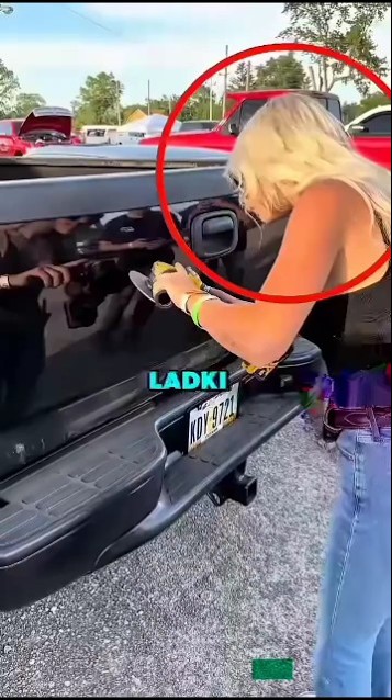 She Signed A Car With A Saw Blade 亞 Shorts Youtube