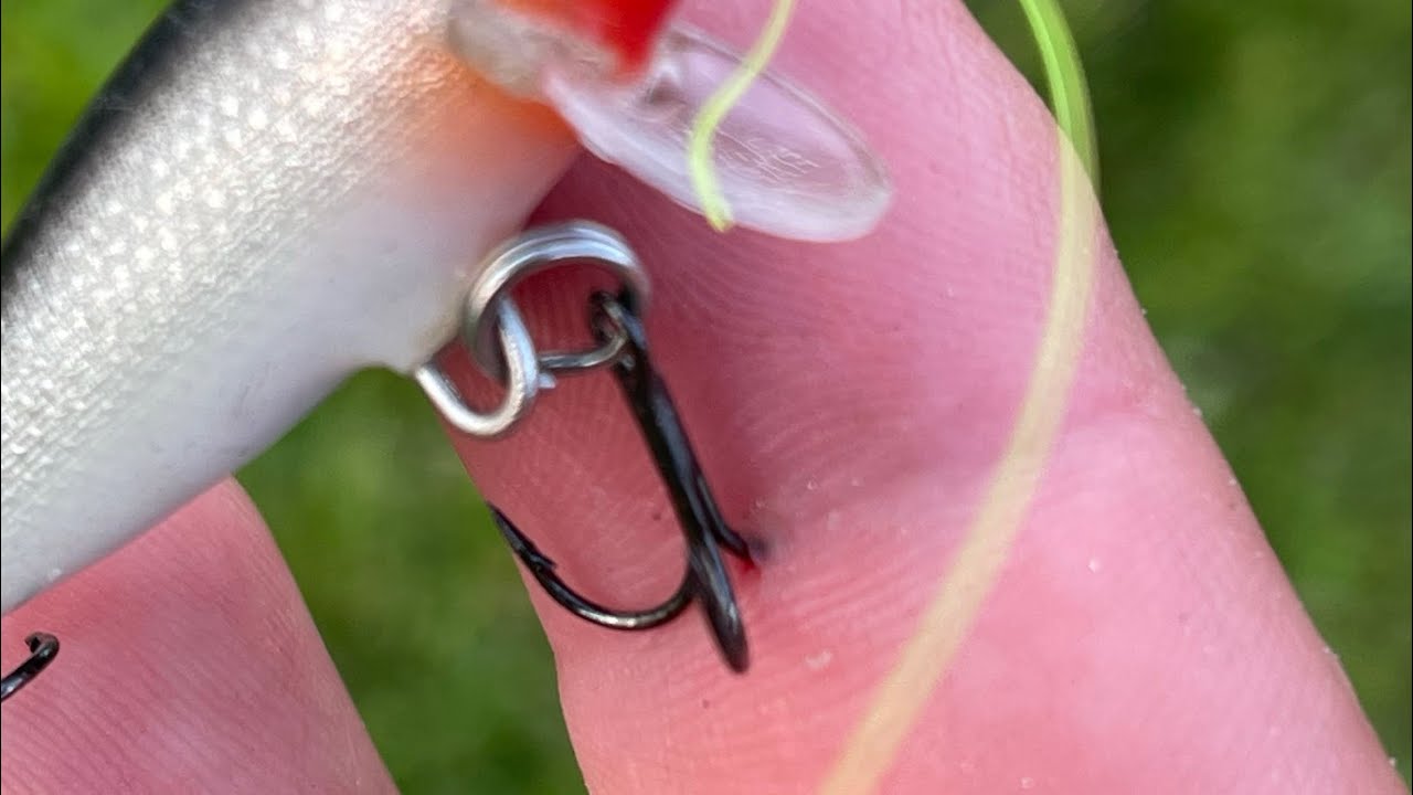 Fishing Treble Hook Removal As Easy As 1 2 Ouch Youtube