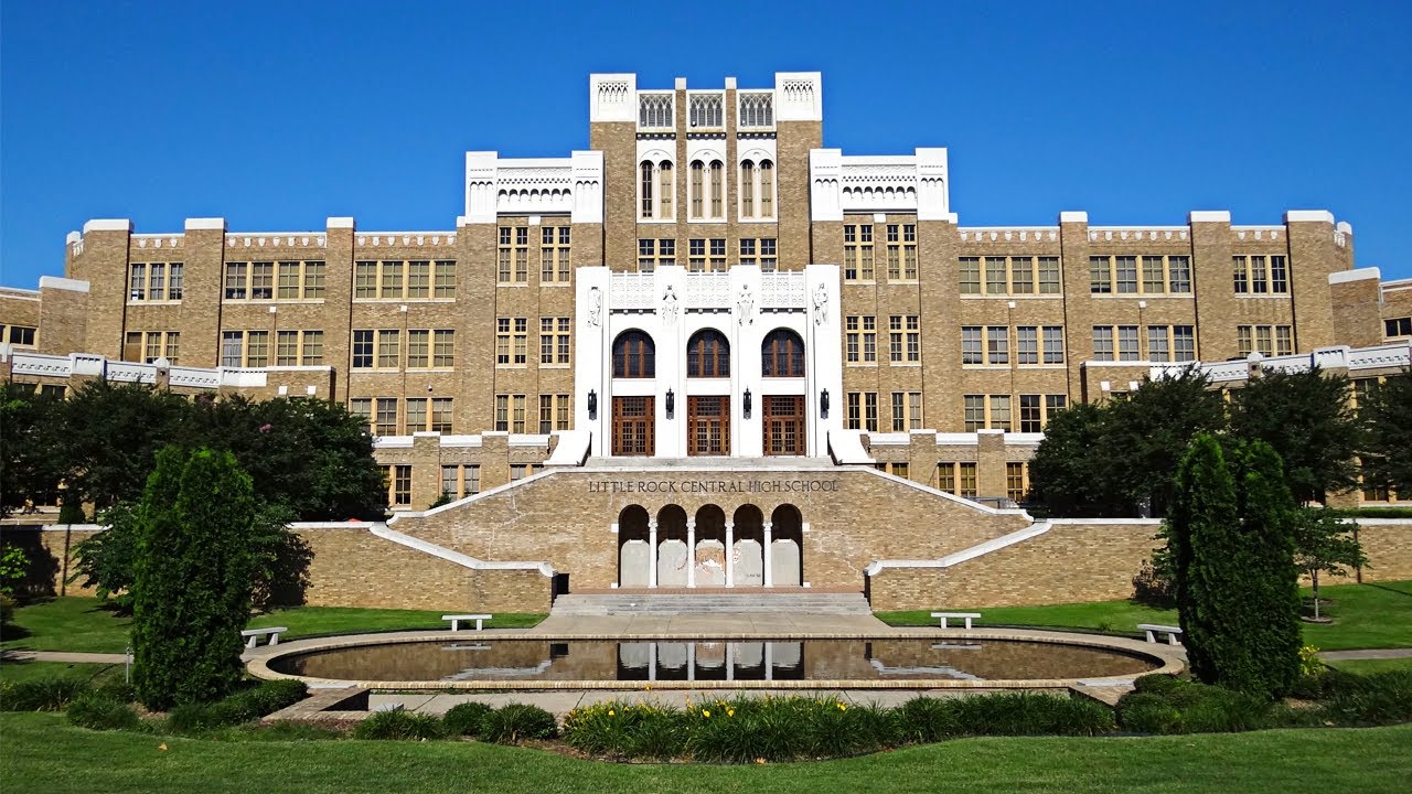 The Most Expensive High School In America Youtube