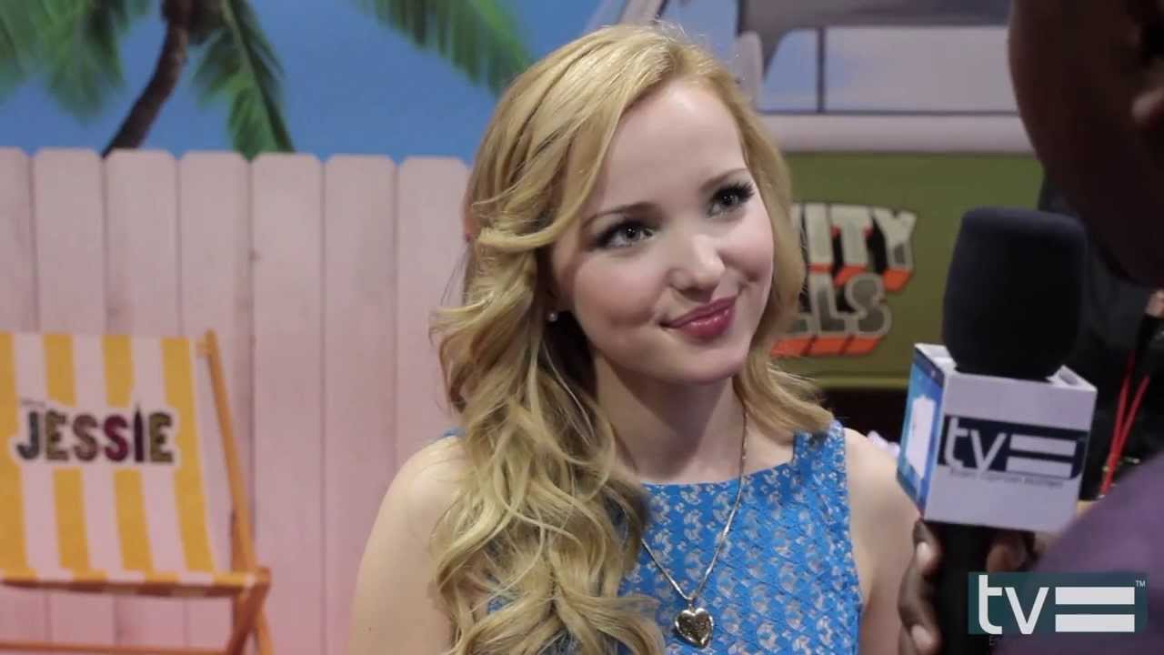 Liv And Maddie Dove Cameron
