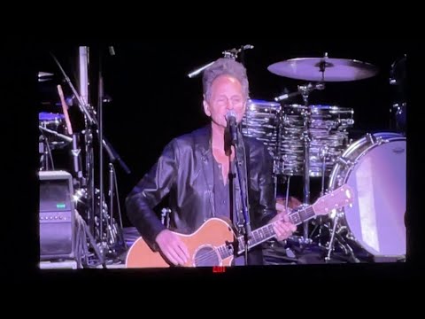 Lindsey Buckingham Performs Never Going Back Again Fleetwood Mac