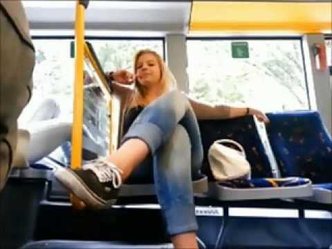1023 Teatro Dos Gnomos Girl Masturbating In Public Funny Classroom 24