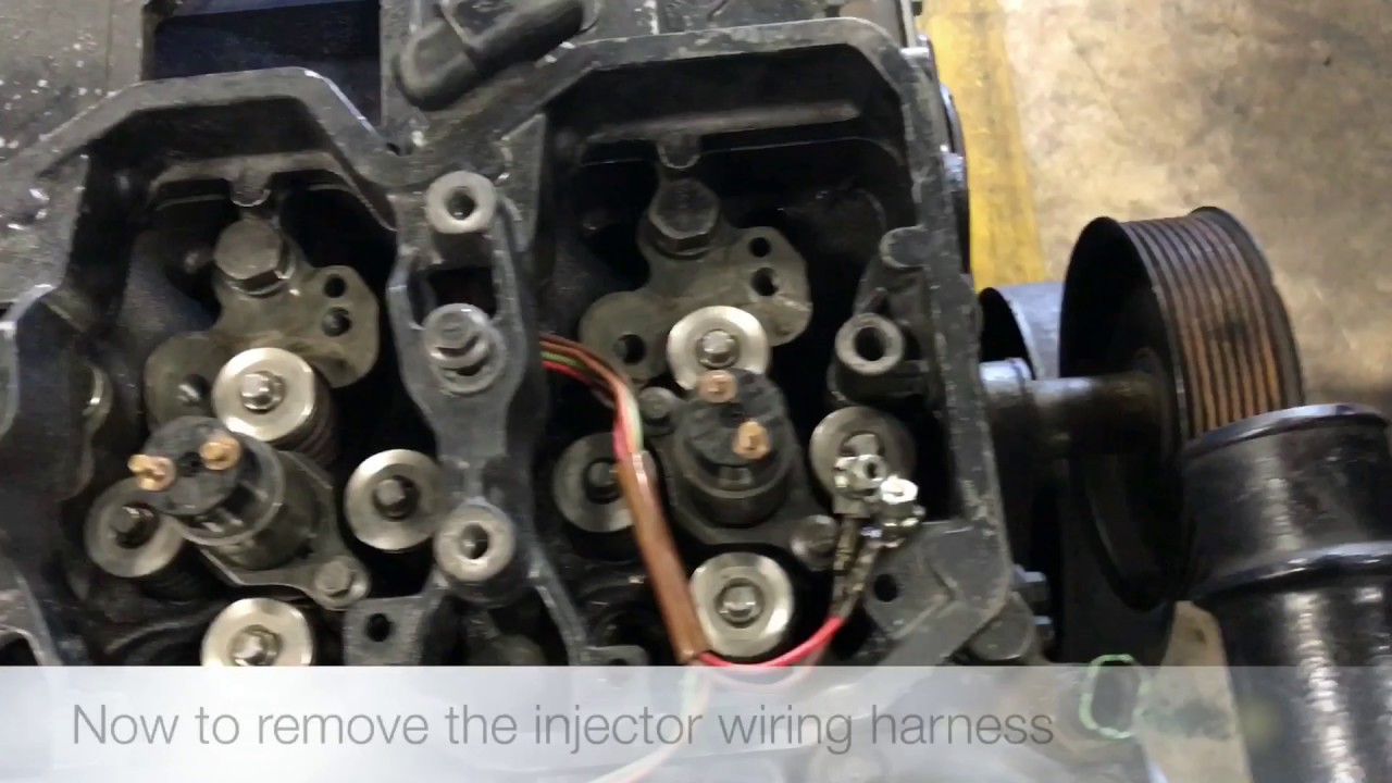 How To Remove A Cylinder Head Youtube