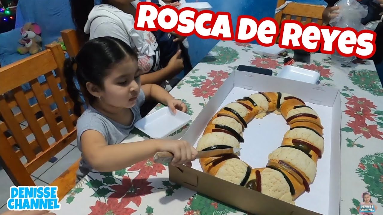 Partiendo La Rosca De Reyes Youtube