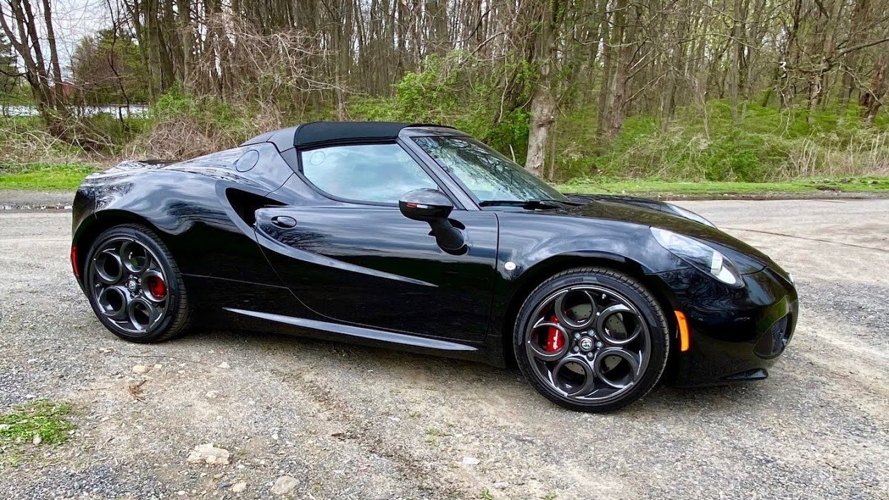 Alfa Romeo Spider Black
