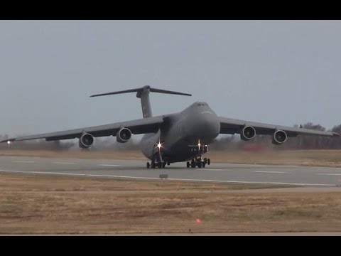 Extremely Loud C 5 Galaxy Takeoff Youtube