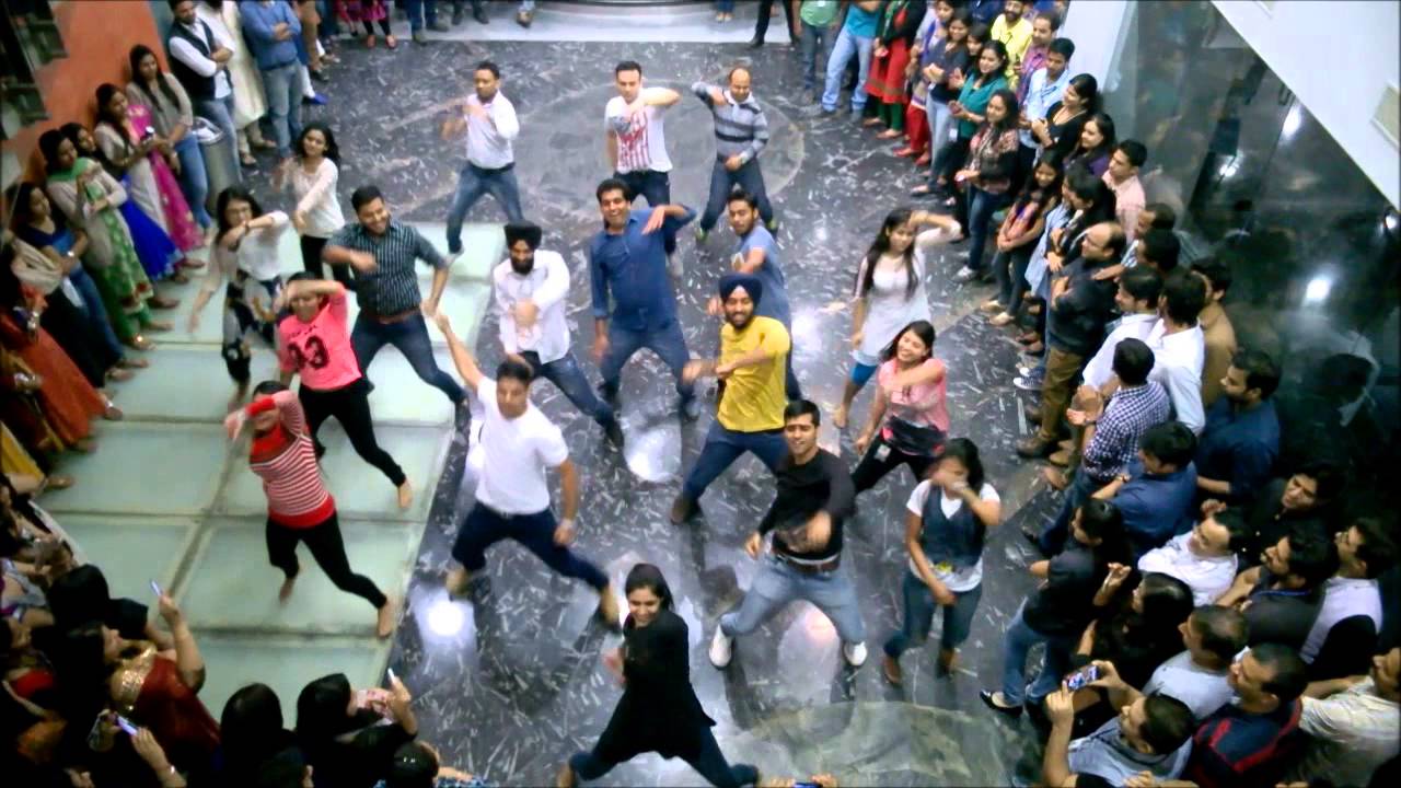 Csc Noida Flash Mob 6 Nov 2015 Youtube
