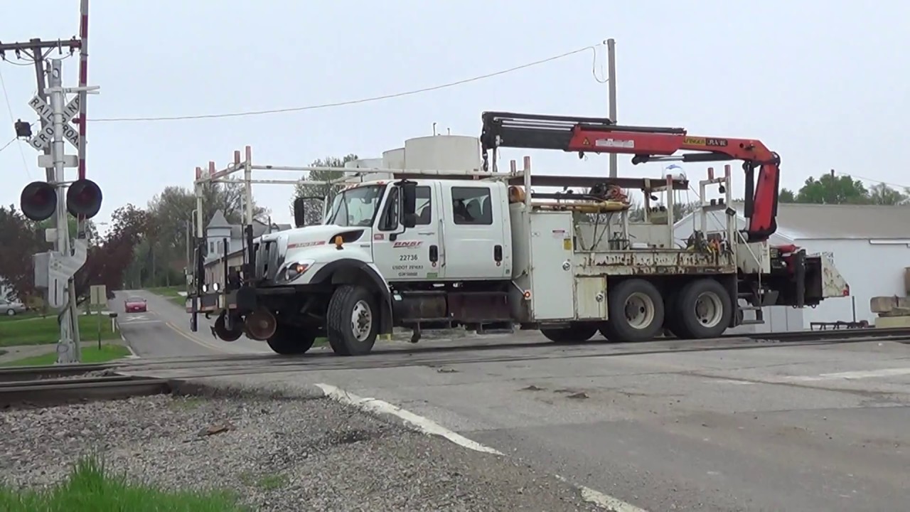 Bnsf Hi Rail Truck Gets On Track At Batavia Iowa Youtube