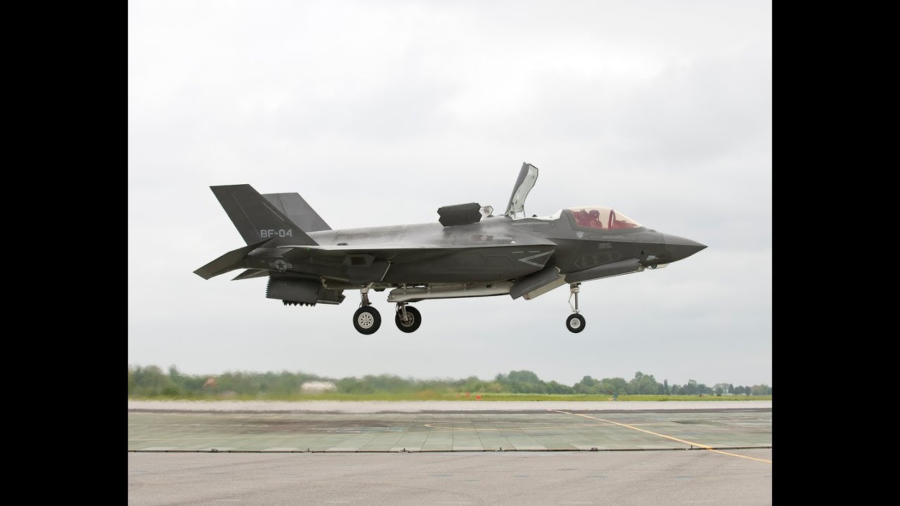 первое испытание вертикального взлета F 35b First F 35b Vertical