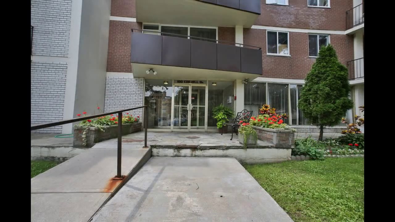 100 Coe Hill Dr Toronto On M6s 3e1 Canada Youtube