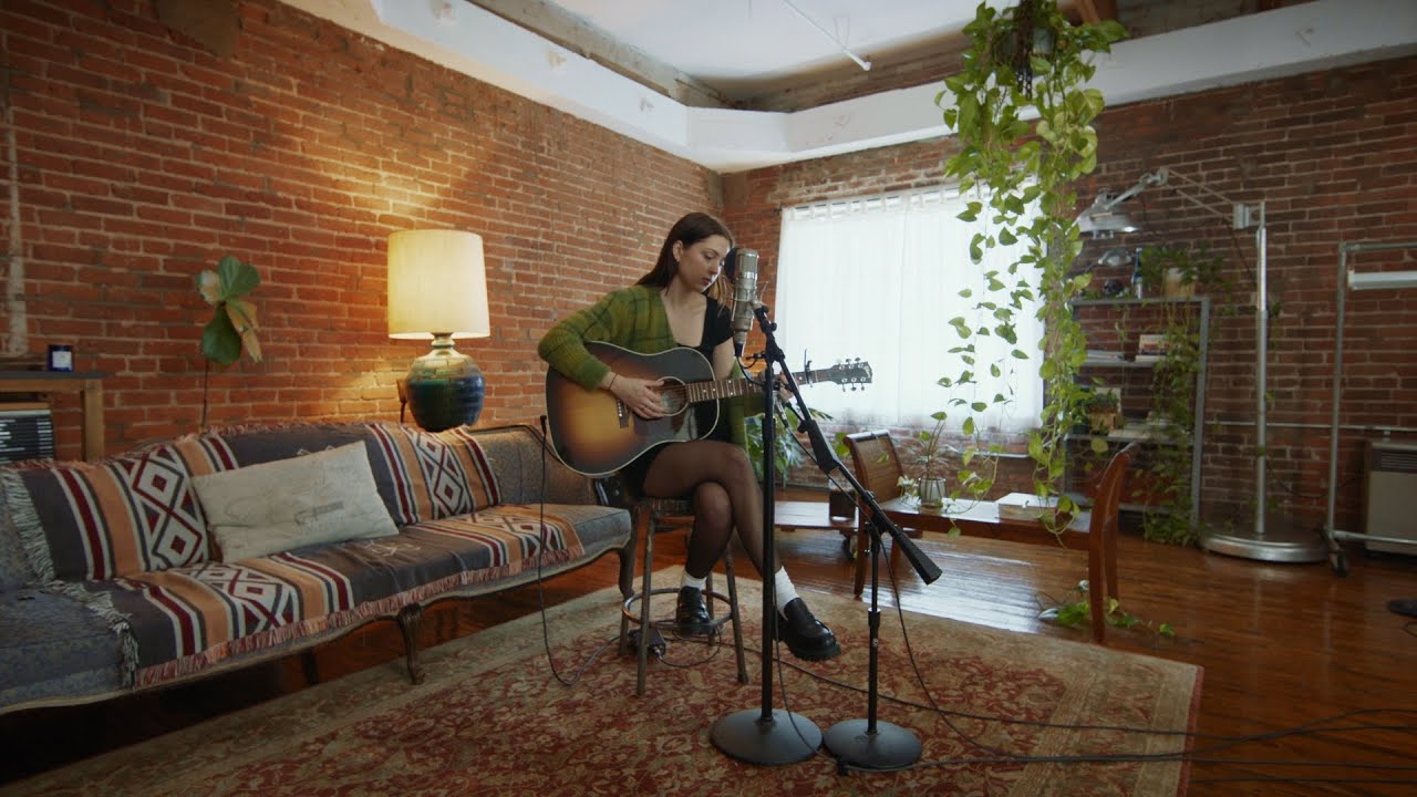 Lizzy Mcalpine Ceilings Live Acoustic Youtube Music